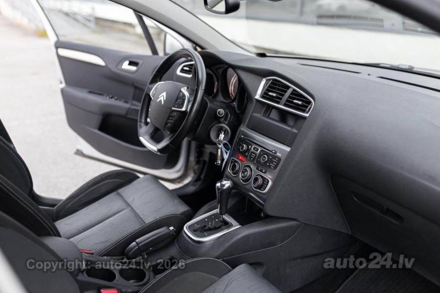 Pelēks Citroen C4 2012 Tallina, ar dzinēja tilpumu 1.60 L un nobraukumu 158 tūkst. km par 3999 €, foto 12 vietnē AUTOMOTO.COM.LV
