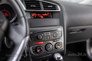 Pelēks Citroen C4 2012 Tallina, ar dzinēja tilpumu 1.60 L un nobraukumu 158 tūkst. km par 3999 €, foto 23 vietnē AUTOMOTO.COM.LV