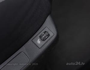 Pelēks Citroen C4 2012 Tallina, ar dzinēja tilpumu 1.60 L un nobraukumu 158 tūkst. km par 3999 €, foto 25 vietnē AUTOMOTO.COM.LV