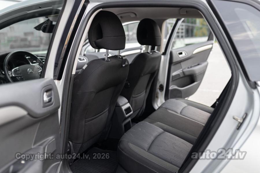 Pelēks Citroen C4 2012 Tallina, ar dzinēja tilpumu 1.60 L un nobraukumu 158 tūkst. km par 3999 €, foto 26 vietnē AUTOMOTO.COM.LV