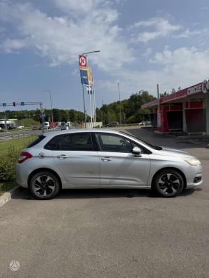 Grey Citroen C4 2012 in Vilnius, with an engine capacity of 1.60 L and mileage of 345 thousand km for 3500 €, photo 6 on AUTOMOTO.COM.LV