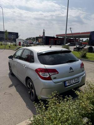 Grey Citroen C4 2012 in Vilnius, with an engine capacity of 1.60 L and mileage of 345 thousand km for 3500 €, photo 9 on AUTOMOTO.COM.LV