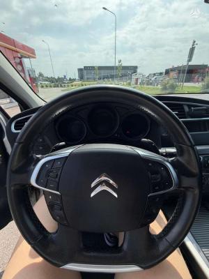 Grey Citroen C4 2012 in Vilnius, with an engine capacity of 1.60 L and mileage of 345 thousand km for 3500 €, photo 13 on AUTOMOTO.COM.LV
