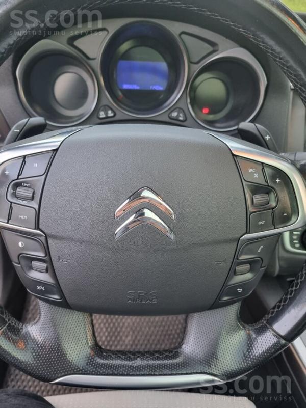 Pelēks Citroen C4 2012 Valmiera, ar dzinēja tilpumu 1.60 L un nobraukumu 306 tūkst. km par 4500 €, foto 5 vietnē AUTOMOTO.COM.LV