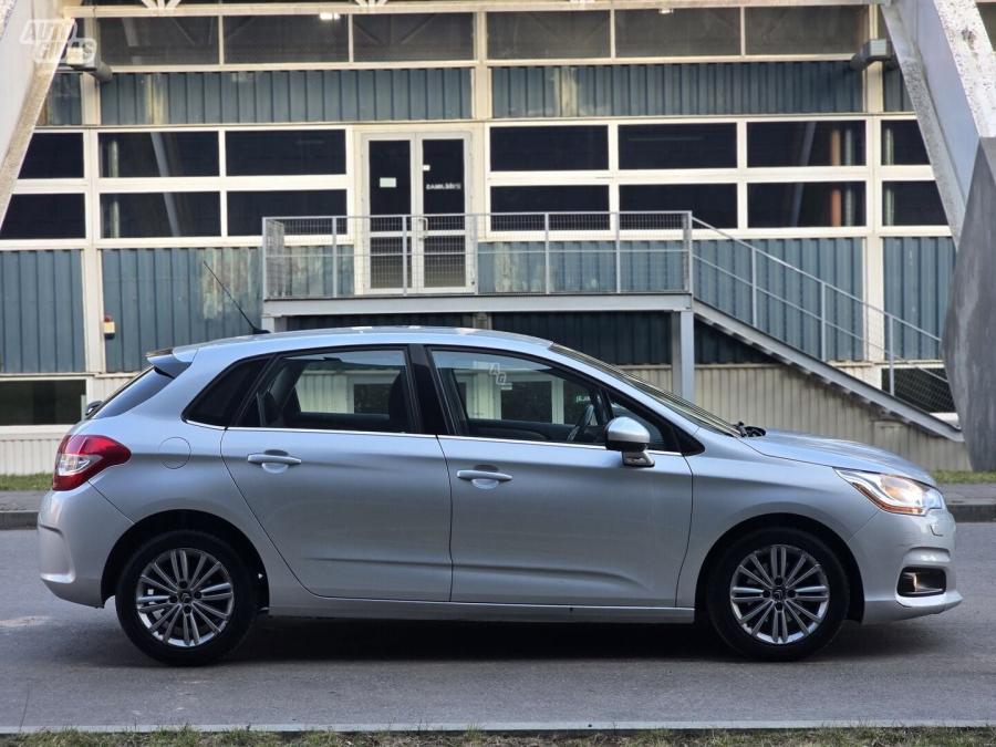 Grey Citroen C4 2013 in Vilnius, with an engine capacity of 1.60 L and mileage of 141 thousand km for 1500 €, photo 4 on AUTOMOTO.COM.LV