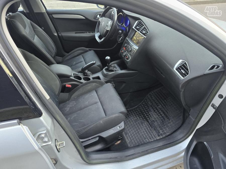 Grey Citroen C4 2013 in Vilnius, with an engine capacity of 1.60 L and mileage of 141 thousand km for 1500 €, photo 12 on AUTOMOTO.COM.LV