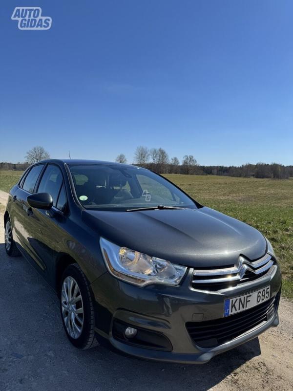 Pelēks Citroen C4 2013 Tauragė, ar dzinēja tilpumu 1.60 L un nobraukumu 300 tūkst. km par 3400 €, foto 1 vietnē AUTOMOTO.COM.LV