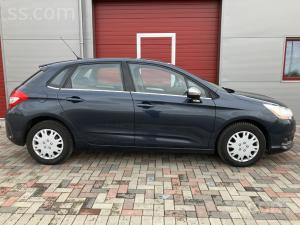 Pelēks Citroen C4 2013 Talsi, ar dzinēja tilpumu 1.60 L un nobraukumu 238 tūkst. km par 3999 €, foto 3 vietnē AUTOMOTO.COM.LV