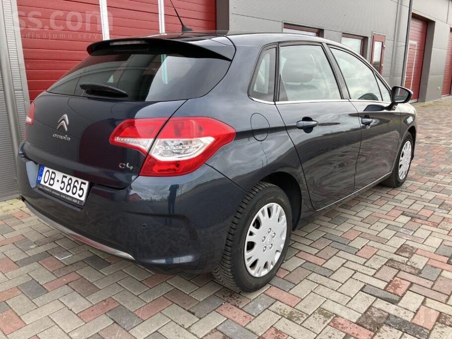 Pelēks Citroen C4 2013 Talsi, ar dzinēja tilpumu 1.60 L un nobraukumu 238 tūkst. km par 3999 €, foto 4 vietnē AUTOMOTO.COM.LV