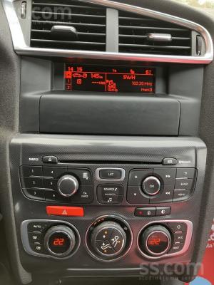 Pelēks Citroen C4 2013 Talsi, ar dzinēja tilpumu 1.60 L un nobraukumu 238 tūkst. km par 3999 €, foto 11 vietnē AUTOMOTO.COM.LV