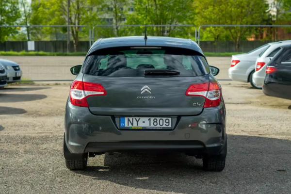 Grey Citroen C4 2013 in Liepaja, with an engine capacity of 1.60 L and mileage of 208 thousand km for 4900 €, photo 3 on AUTOMOTO.COM.LV