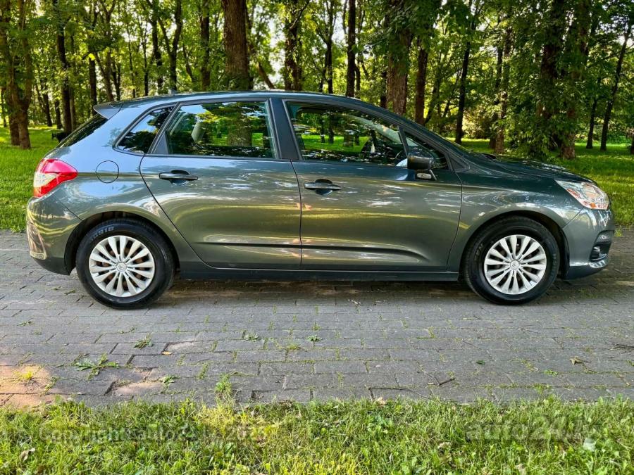 Grey Citroen C4 2013 in Tallinn, with an engine capacity of 1.60 L and mileage of 163 thousand km for 4700 €, photo 7 on AUTOMOTO.COM.LV
