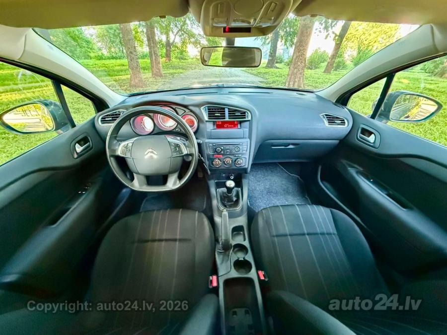 Grey Citroen C4 2013 in Tallinn, with an engine capacity of 1.60 L and mileage of 163 thousand km for 4700 €, photo 10 on AUTOMOTO.COM.LV