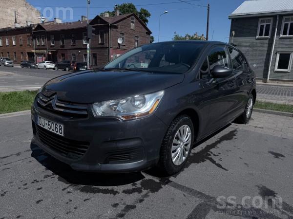 Pelēks Citroen C4 2013 Rīga, ar dzinēja tilpumu 1.60 L un nobraukumu 276 tūkst. km par 2450 €, foto 2 vietnē AUTOMOTO.COM.LV