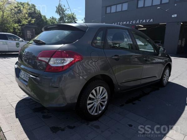 Pelēks Citroen C4 2013 Rīga, ar dzinēja tilpumu 1.60 L un nobraukumu 276 tūkst. km par 2450 €, foto 4 vietnē AUTOMOTO.COM.LV