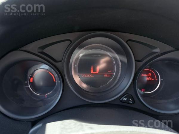 Pelēks Citroen C4 2013 Rīga, ar dzinēja tilpumu 1.60 L un nobraukumu 276 tūkst. km par 2450 €, foto 8 vietnē AUTOMOTO.COM.LV