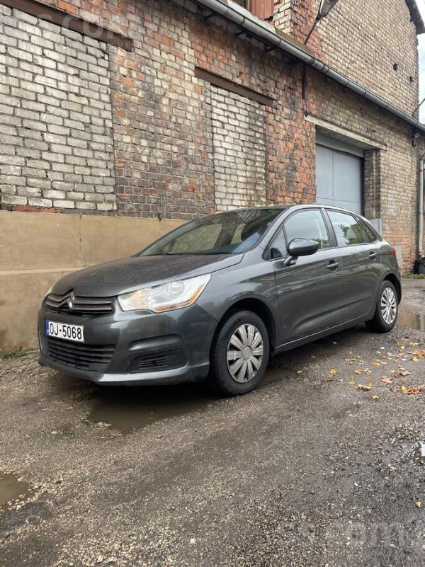 Pelēks Citroen C4 2013 Rīga, ar dzinēja tilpumu 1.60 L un nobraukumu 276 tūkst. km par 2450 €, foto 4 vietnē AUTOMOTO.COM.LV