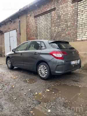 Pelēks Citroen C4 2013 Rīga, ar dzinēja tilpumu 1.60 L un nobraukumu 276 tūkst. km par 2450 €, foto 5 vietnē AUTOMOTO.COM.LV