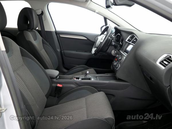 Grey Citroen C4 2014 in Tallinn, with an engine capacity of 1.60 L and mileage of 186 thousand km for 2999 €, photo 6 on AUTOMOTO.COM.LV