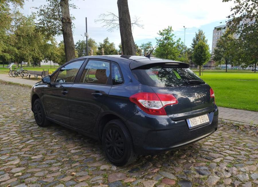 Grey Citroen C4 2014 in Jelgava, with an engine capacity of 1.60 L and mileage of 0 thousand km for 2990 €, photo 3 on AUTOMOTO.COM.LV