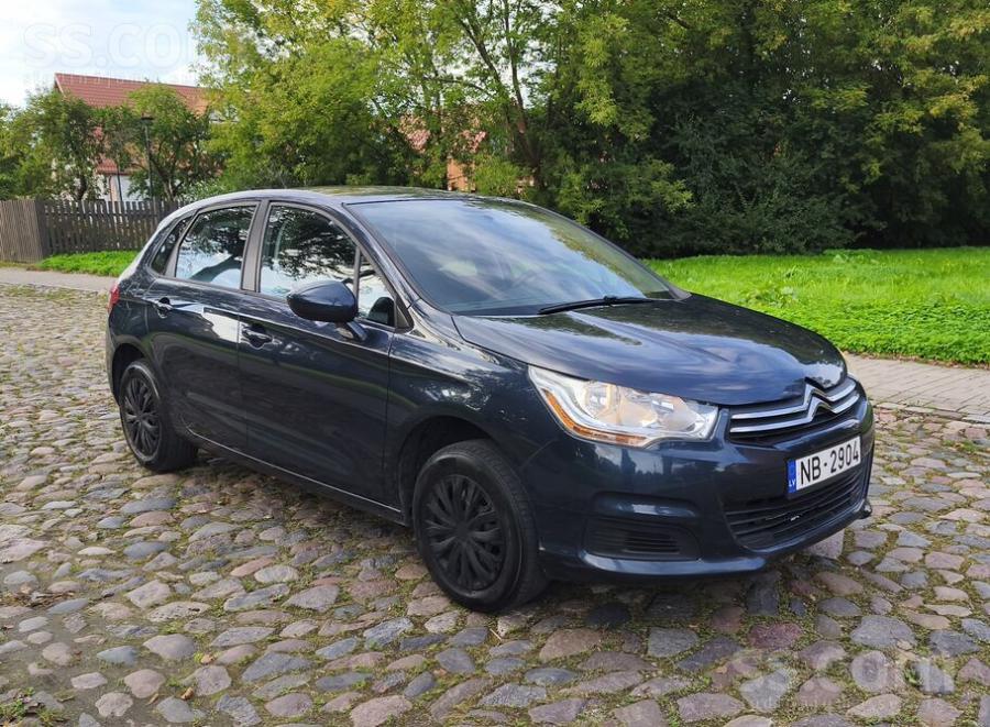 Grey Citroen C4 2014 in Jelgava, with an engine capacity of 1.60 L and mileage of 0 thousand km for 2990 €, photo 5 on AUTOMOTO.COM.LV