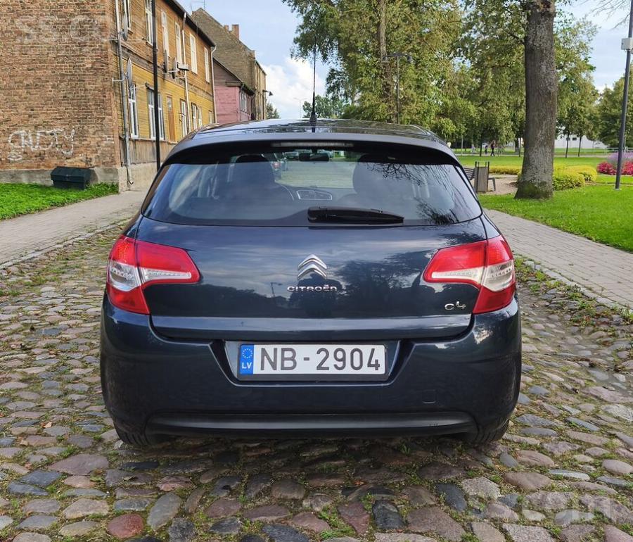 Grey Citroen C4 2014 in Jelgava, with an engine capacity of 1.60 L and mileage of 0 thousand km for 2990 €, photo 7 on AUTOMOTO.COM.LV