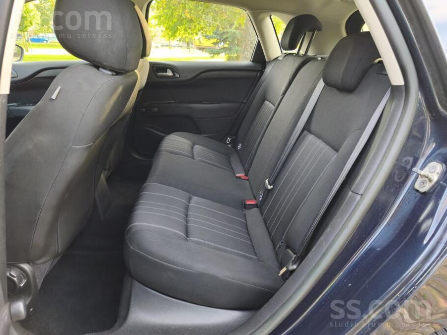 Grey Citroen C4 2014 in Jelgava, with an engine capacity of 1.60 L and mileage of 0 thousand km for 2990 €, photo 11 on AUTOMOTO.COM.LV