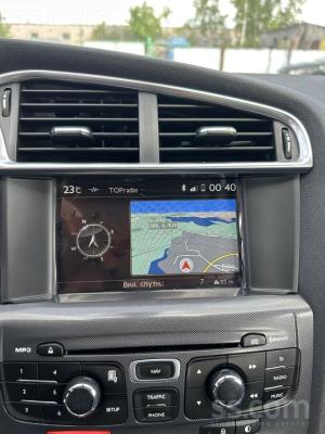 Grey Citroen C4 2014 in Daugavpils, with an engine capacity of 1.60 L and mileage of 205 thousand km for 5300 €, photo 12 on AUTOMOTO.COM.LV