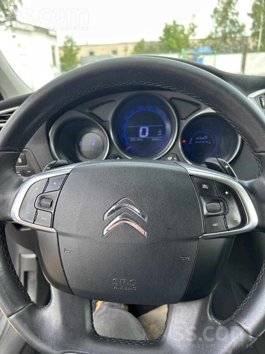 Grey Citroen C4 2014 in Daugavpils, with an engine capacity of 1.60 L and mileage of 205 thousand km for 5300 €, photo 14 on AUTOMOTO.COM.LV