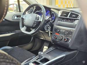 Grey Citroen C4 2014 in Siauliai, with an engine capacity of 1.60 L and mileage of 74 thousand km for 6450 €, photo 20 on AUTOMOTO.COM.LV
