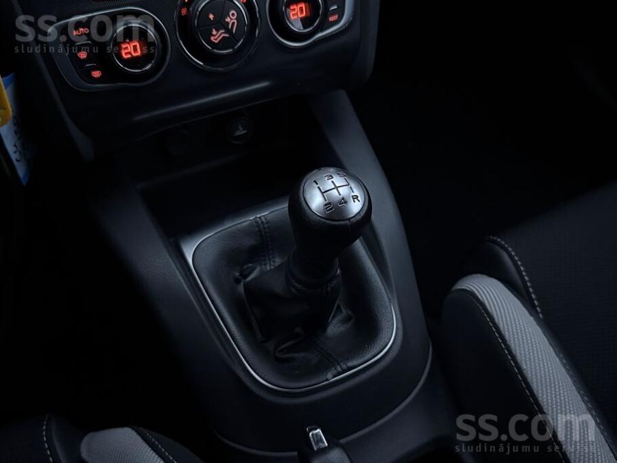 Pelēks Citroen C4 2014 Liepāja, ar dzinēja tilpumu 1.60 L un nobraukumu 181 tūkst. km par 4800 €, foto 21 vietnē AUTOMOTO.COM.LV