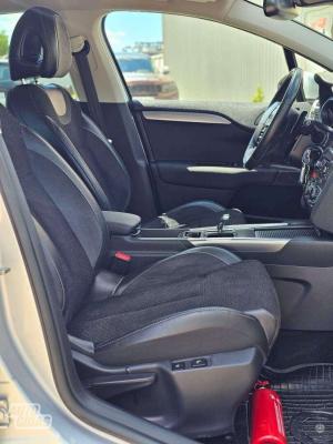 Pelēks Citroen C4 2014 Šauļi, ar dzinēja tilpumu 1.60 L un nobraukumu 74 tūkst. km par 6350 €, foto 18 vietnē AUTOMOTO.COM.LV