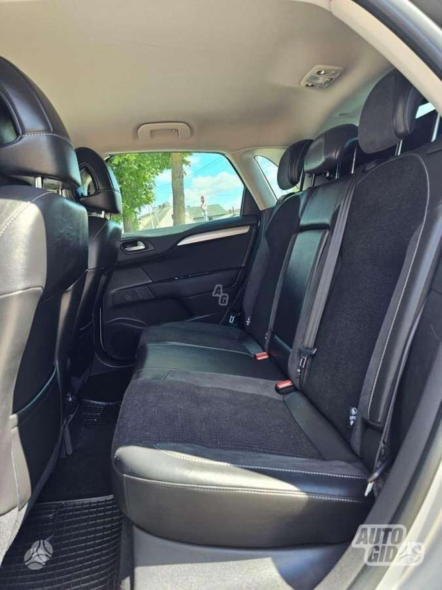 Pelēks Citroen C4 2014 Šauļi, ar dzinēja tilpumu 1.60 L un nobraukumu 74 tūkst. km par 6350 €, foto 21 vietnē AUTOMOTO.COM.LV