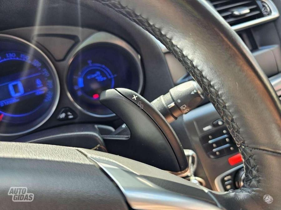 Pelēks Citroen C4 2014 Šauļi, ar dzinēja tilpumu 1.60 L un nobraukumu 74 tūkst. km par 6350 €, foto 26 vietnē AUTOMOTO.COM.LV