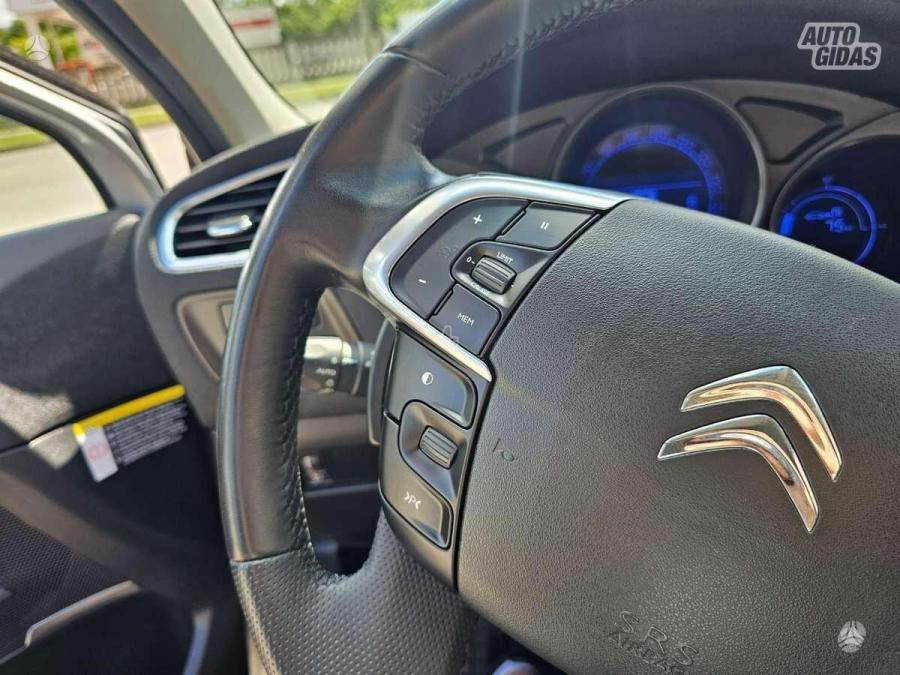 Pelēks Citroen C4 2014 Šauļi, ar dzinēja tilpumu 1.60 L un nobraukumu 74 tūkst. km par 6350 €, foto 27 vietnē AUTOMOTO.COM.LV