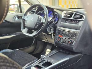Grey Citroen C4 2014 in Siauliai, with an engine capacity of 1.60 L and mileage of 74 thousand km for 6350 €, photo 20 on AUTOMOTO.COM.LV