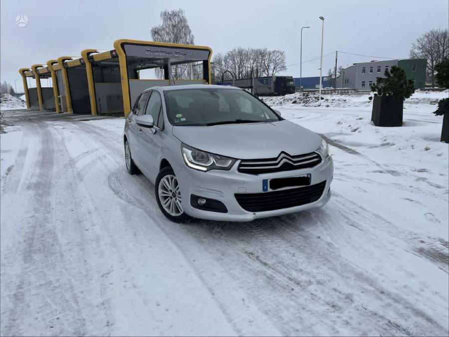 Grey Citroen C4 2015 in Taurage, with an engine capacity of 1.60 L and mileage of 172 thousand km for 3600 €, photo 1 on AUTOMOTO.COM.LV
