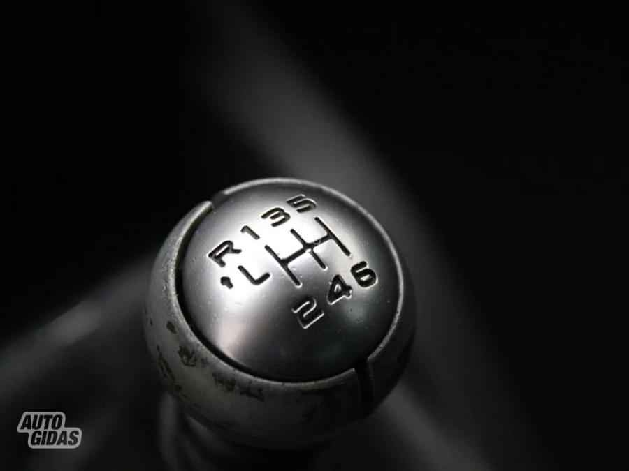 Grey Citroen C4 2015 in Vilnius, with an engine capacity of 1.20 L and mileage of 126 thousand km for 6299 €, photo 29 on AUTOMOTO.COM.LV