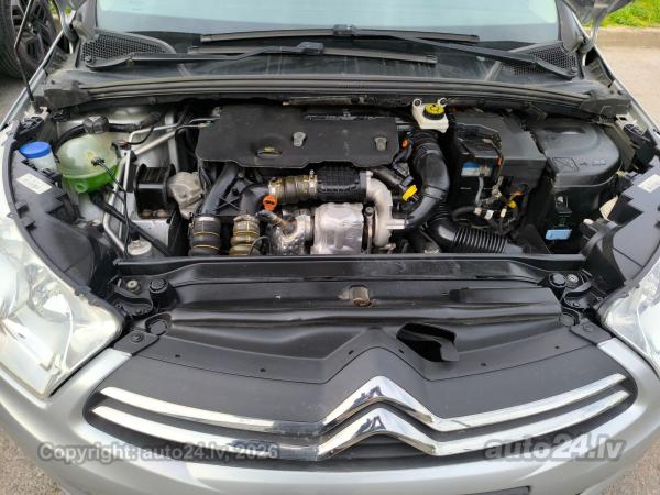 Pelēks Citroen C4 2015 Tallina, ar dzinēja tilpumu 1.60 L un nobraukumu 220 tūkst. km par 3900 €, foto 6 vietnē AUTOMOTO.COM.LV