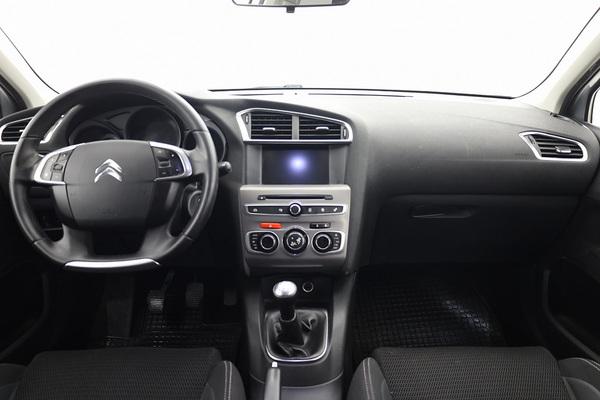 Grey Citroen C4 2015 in Tallinn, with an engine capacity of 1.20 L and mileage of 232 thousand km for 2099 €, photo 5 on AUTOMOTO.COM.LV