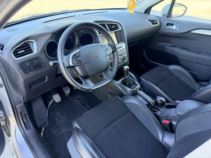 Pelēks Citroen C4 2015 Tauragė, ar dzinēja tilpumu 1.56 L un nobraukumu 190 tūkst. km par 4499 €, foto 17 vietnē AUTOMOTO.COM.LV
