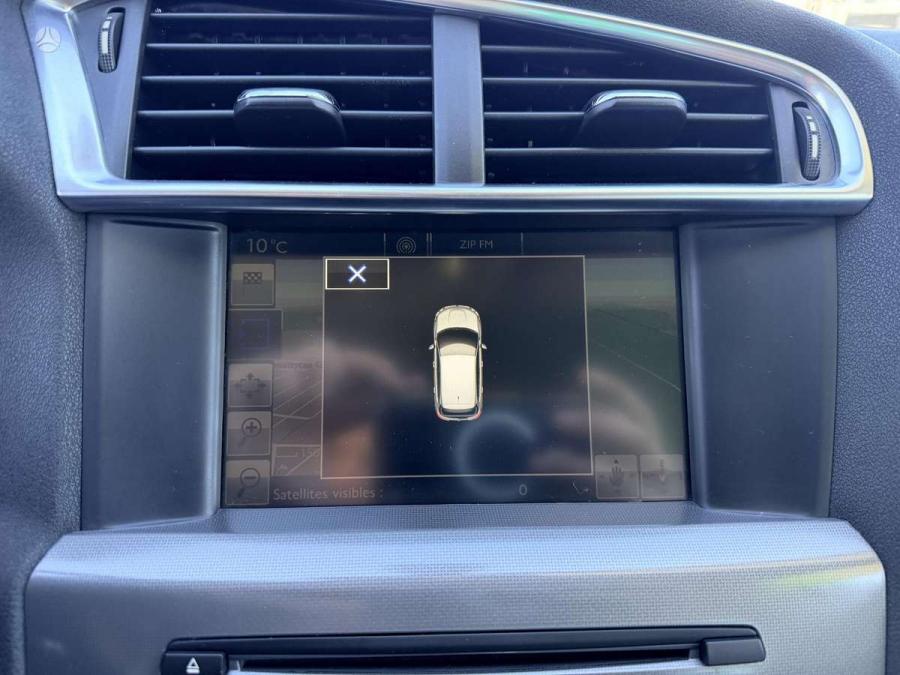 Pelēks Citroen C4 2015 Tauragė, ar dzinēja tilpumu 1.56 L un nobraukumu 190 tūkst. km par 4499 €, foto 20 vietnē AUTOMOTO.COM.LV