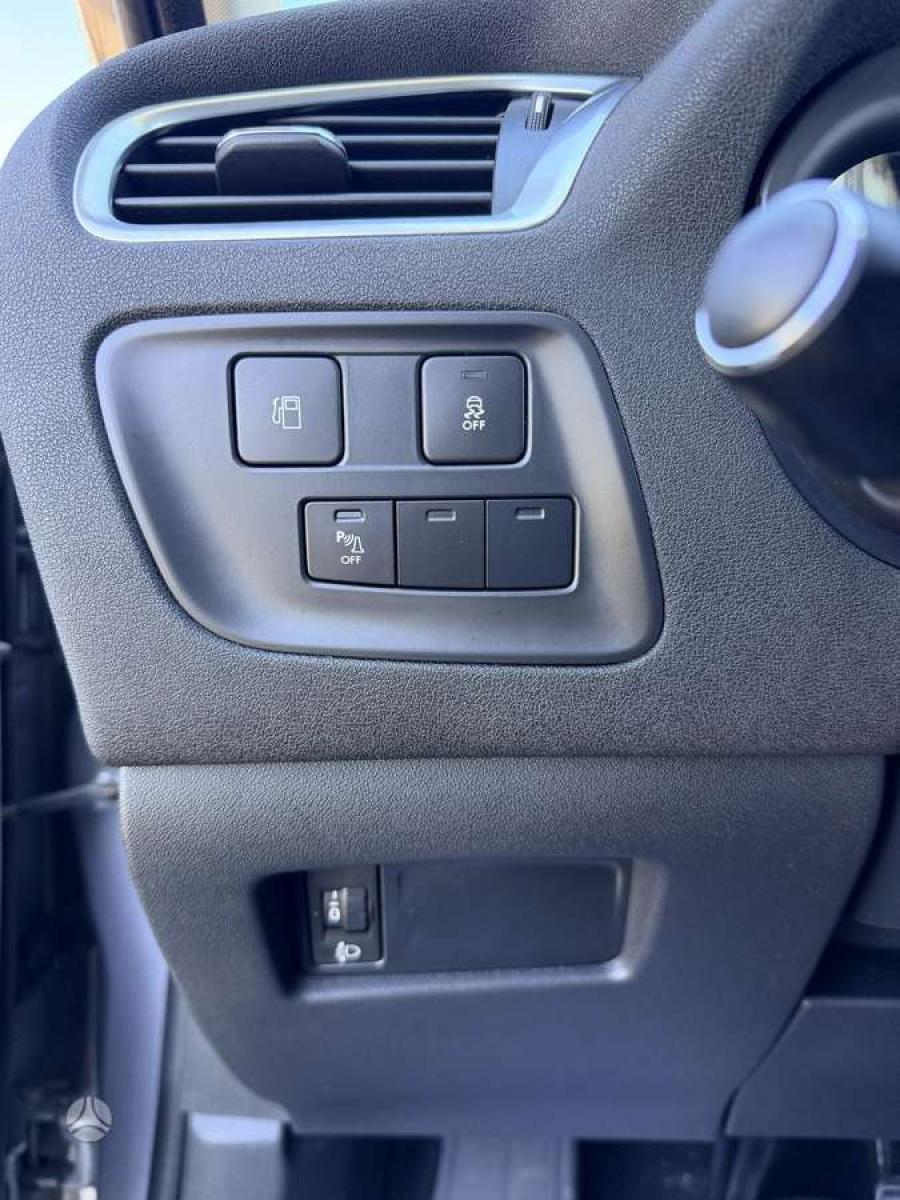 Grey Citroen C4 2015 in Taurage, with an engine capacity of 1.56 L and mileage of 190 thousand km for 4199 €, photo 15 on AUTOMOTO.COM.LV