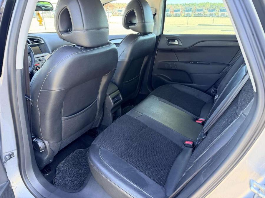 Grey Citroen C4 2015 in Taurage, with an engine capacity of 1.56 L and mileage of 190 thousand km for 4199 €, photo 29 on AUTOMOTO.COM.LV