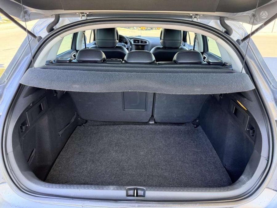 Grey Citroen C4 2015 in Taurage, with an engine capacity of 1.56 L and mileage of 190 thousand km for 4199 €, photo 32 on AUTOMOTO.COM.LV
