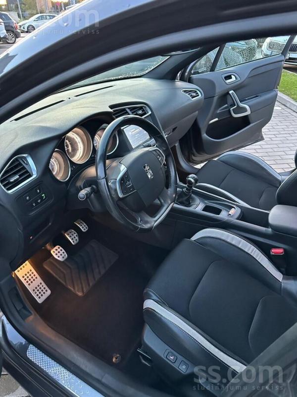 Pelēks Citroen C4 2015 Rīga, ar dzinēja tilpumu 1.60 L un nobraukumu 163 tūkst. km par 5950 €, foto 7 vietnē AUTOMOTO.COM.LV