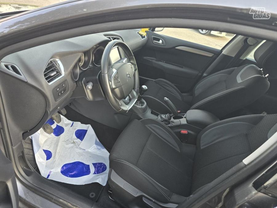 Pelēks Citroen C4 2015 Kauņa, ar dzinēja tilpumu 1.60 L un nobraukumu 188 tūkst. km par 4700 €, foto 14 vietnē AUTOMOTO.COM.LV