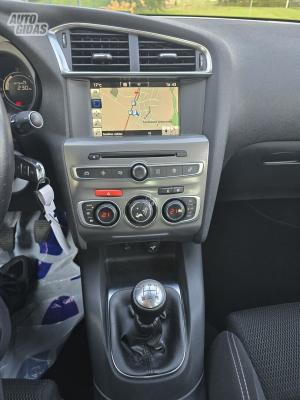 Pelēks Citroen C4 2015 Kauņa, ar dzinēja tilpumu 1.60 L un nobraukumu 188 tūkst. km par 4700 €, foto 20 vietnē AUTOMOTO.COM.LV