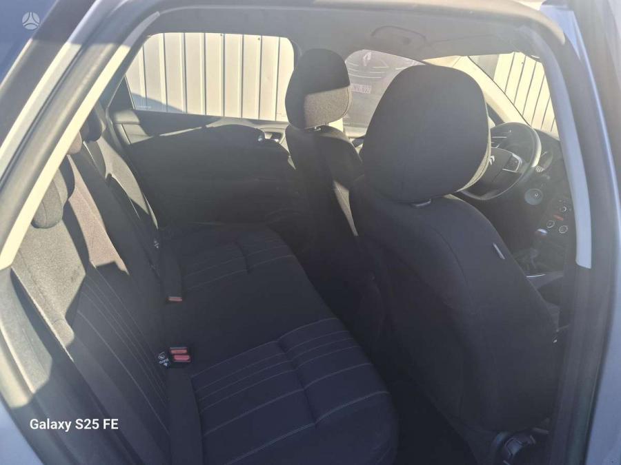 Grey Citroen C4 2015 in Taurage, with an engine capacity of 1.56 L and mileage of 152 thousand km for 3300 €, photo 17 on AUTOMOTO.COM.LV