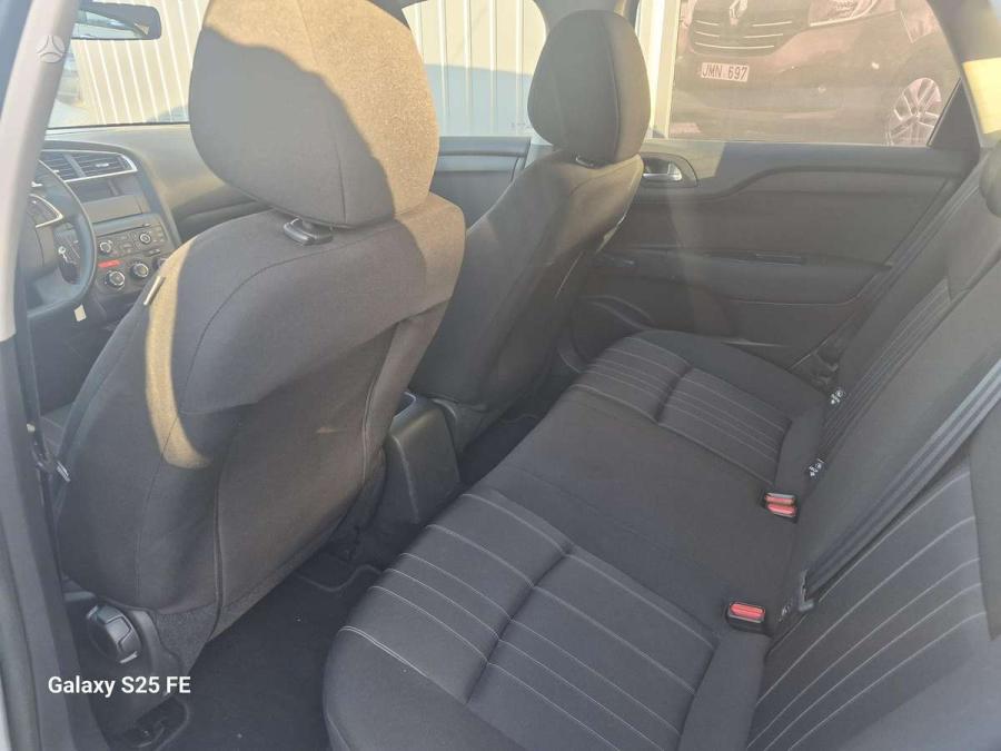 Grey Citroen C4 2015 in Taurage, with an engine capacity of 1.56 L and mileage of 152 thousand km for 3300 €, photo 18 on AUTOMOTO.COM.LV